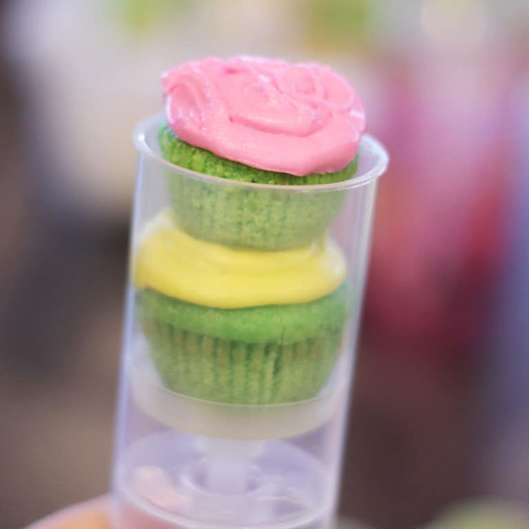 Cupcake Push Pop Peeps