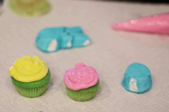 Cupcake Push Pop Peeps