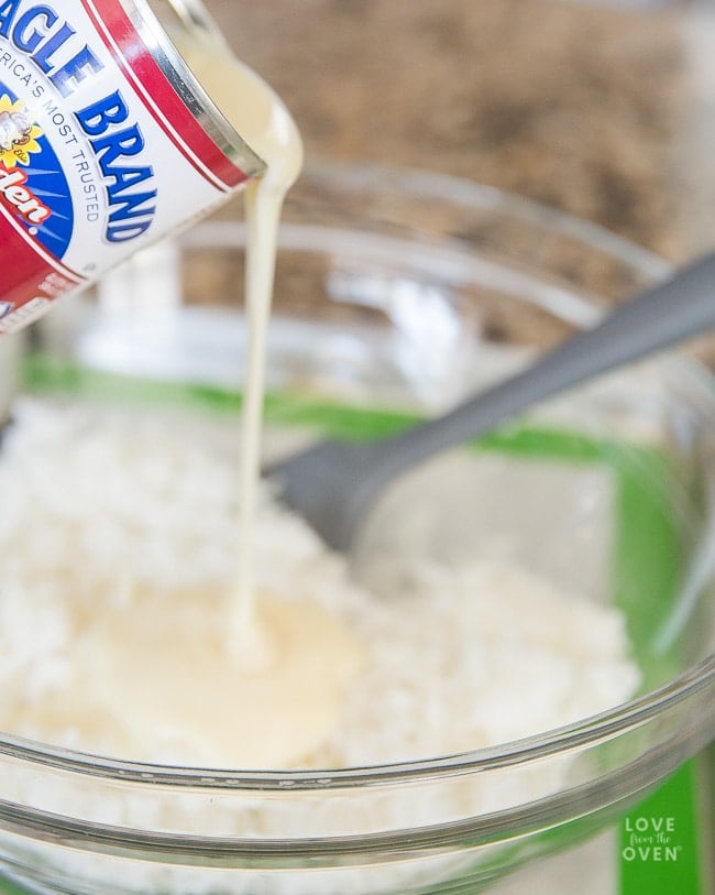 How Do You Make Macaroons? - Coconut Macaroon Recipe