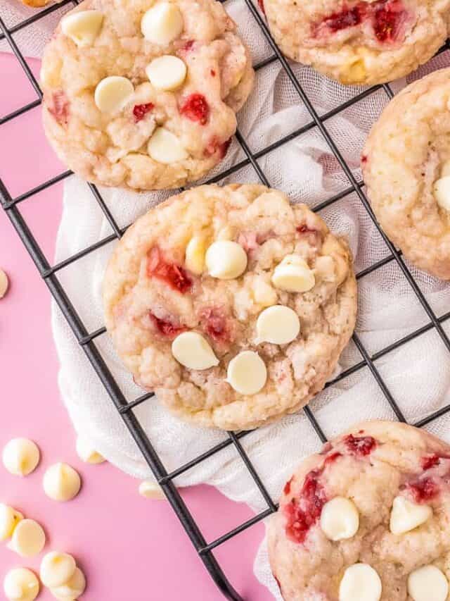 Strawberry Cookies Story • Love From The Oven